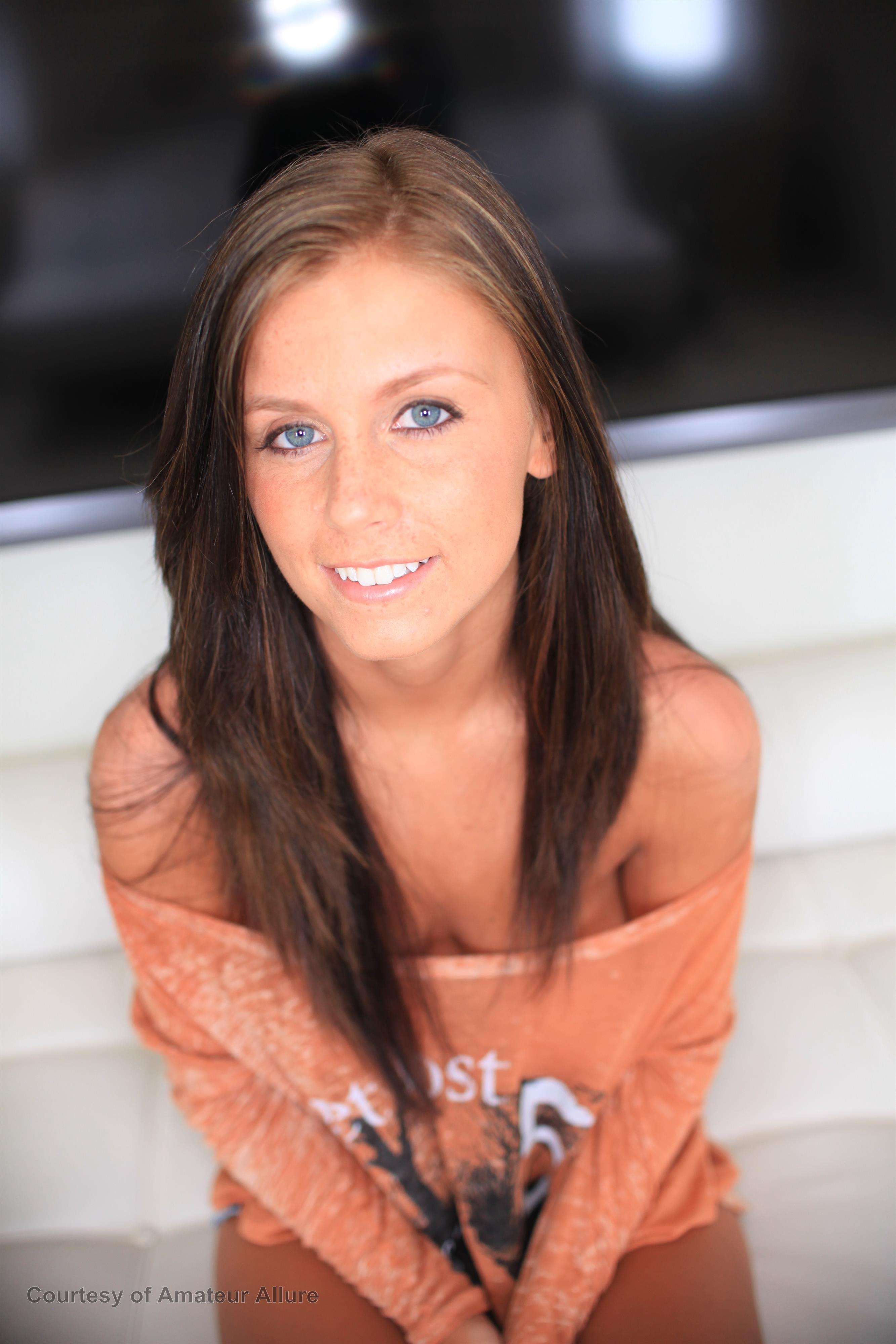 Amateur Introductions Vol 5 Amateur Allure Image Gallery Photos